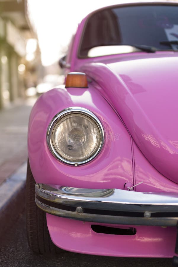 Fusca cor-de-rosa foto de stock editorial. Imagem de velho - 84617713