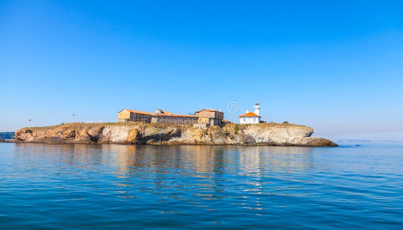 Fyrtorn I Port Av Propriano, Korsika Arkivfoto - Bild av korsika ...