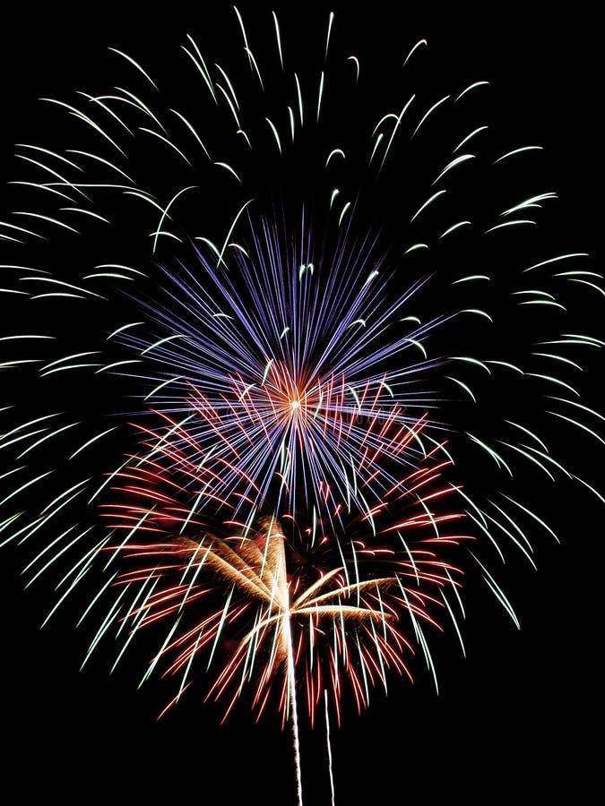 Fyrverkerier arkivfoto. Bild av grön, färgrikt, ferie, rök - 430746