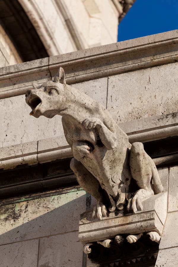 Gárgula Na Basílica De Sacre-Coeur Em Paris Foto de Stock - Imagem de ...