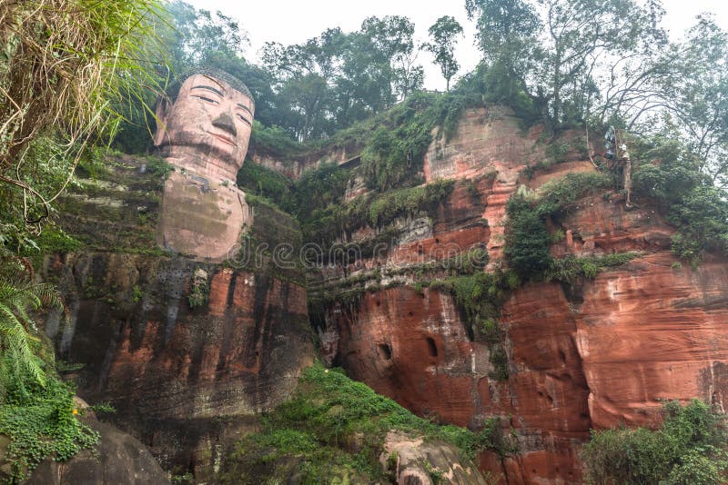 Géant Bouddha, Chine De Leshan Image stock éditorial - Image du temple ...