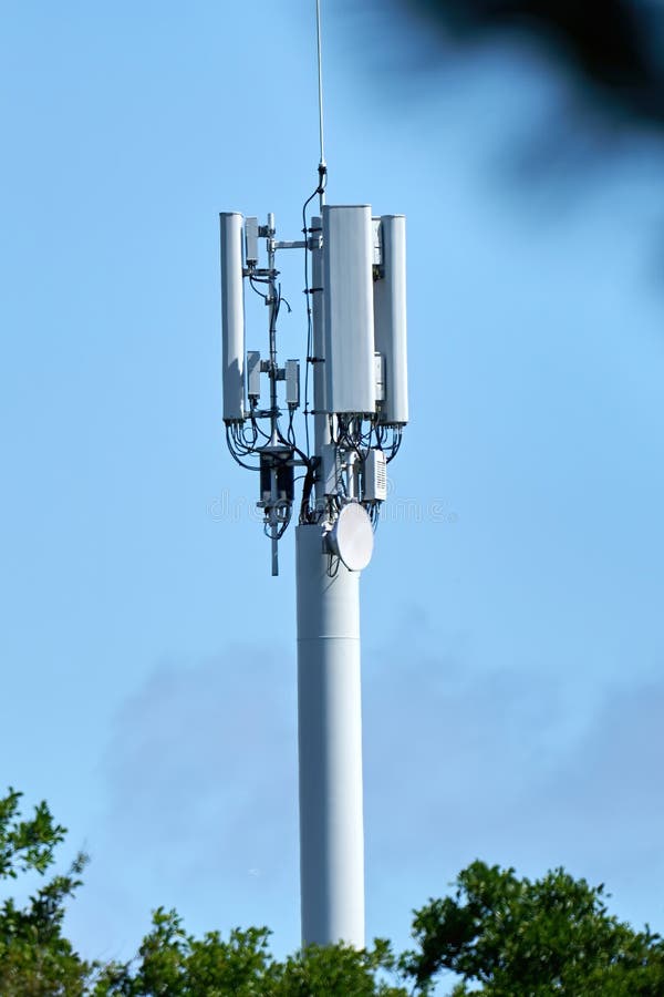 5G Network Connection Concept-5G Smart Cellular Network Antenna Base ...