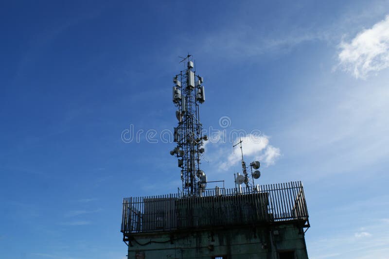 5G Radio Network Telecommunication Equipment with Radio Modules and ...