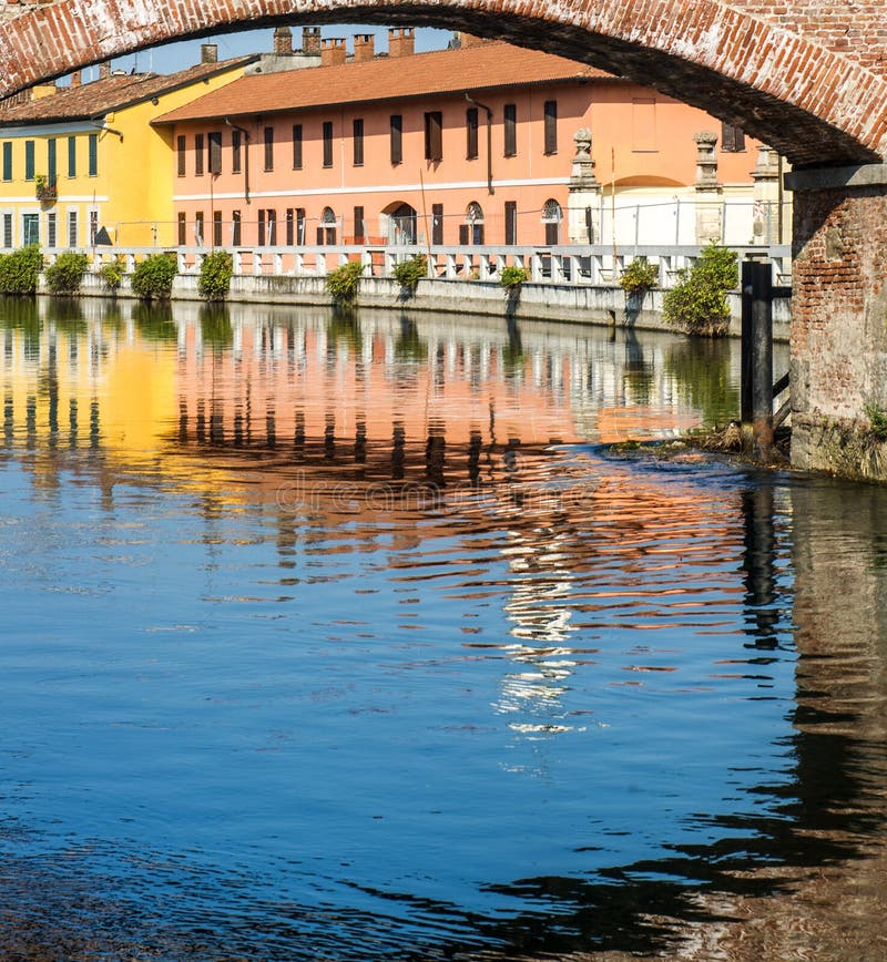 Gaggiano (Milano), Palazzo Storico Immagine Stock - Immagine di fila ...