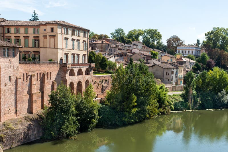 Gaillac imagen de archivo. Imagen de europa, azoteas - 34654789