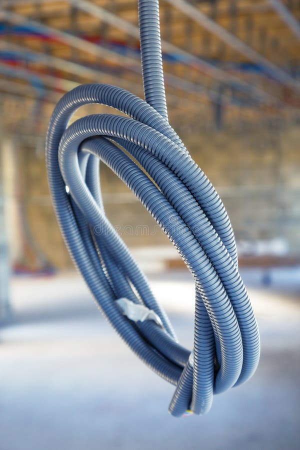 Gaines Techniques Pour Passer Le Câblage électrique D'une Future Maison ...