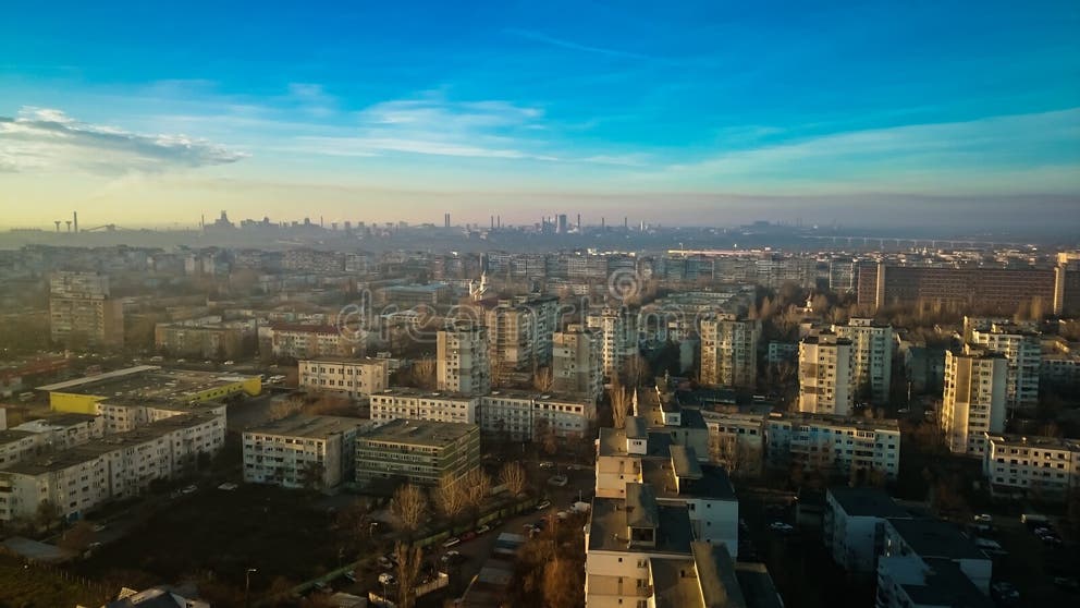 GalaÈ-› I Panorama stockfoto. Bild von rumänien, horizont - 64264052