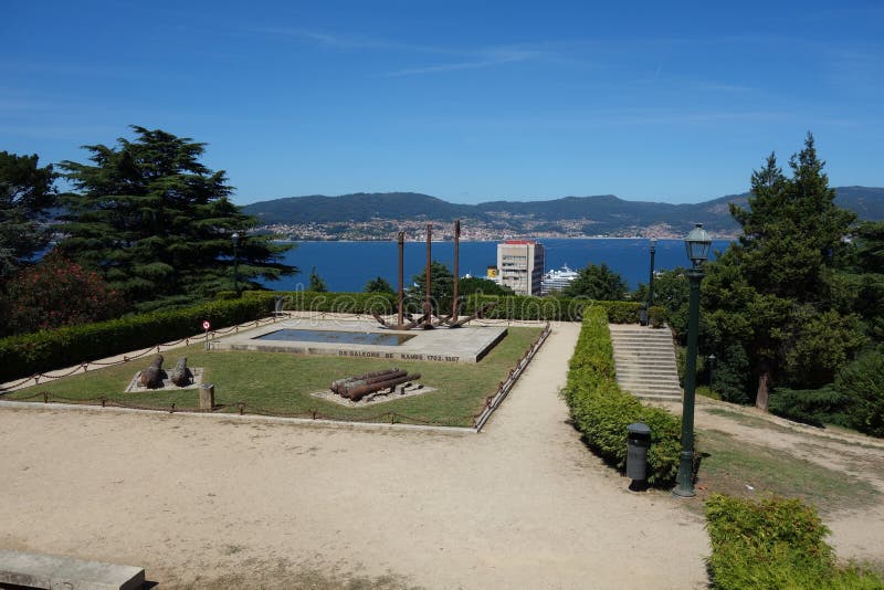 Galeons de Rande monument editorial photography. Image of city - 92606682