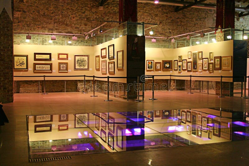 Galer?a de arte fotografía editorial. Imagen de entarimado - 27951667