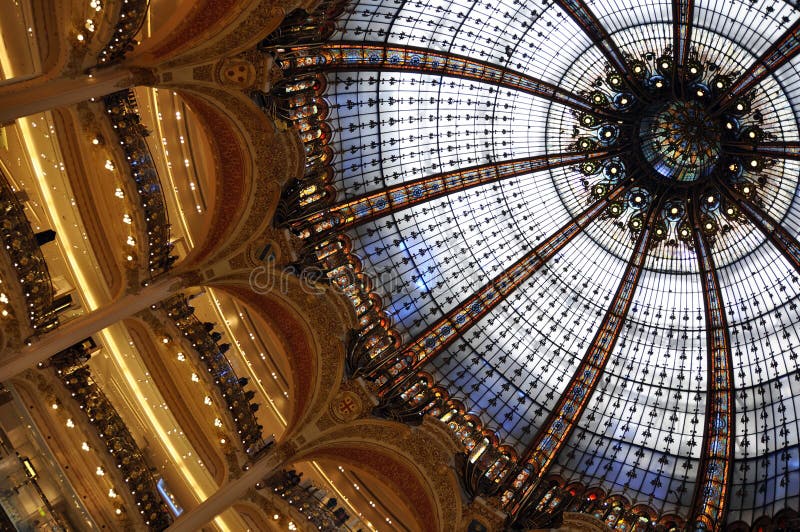 Galeries Lafayette- Paris editorial photo. Image of multi - 46717381