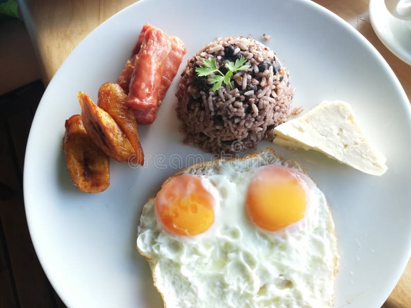 Gallo Pinto. Rijst En Bonen Stock Foto - Image of costa, traditioneel ...