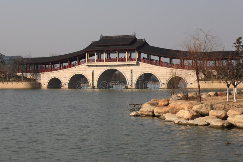 Night scene of Lihu Bridge stock photo. Image of color - 18557202