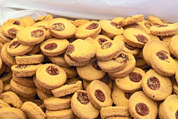 Galletas francesas imagen de archivo. Imagen de desayuno - 31273575