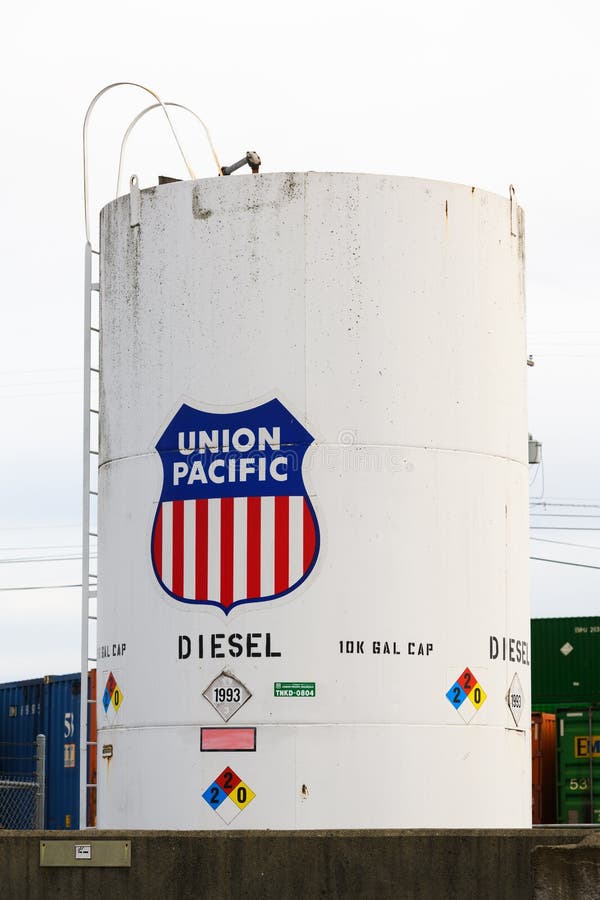 10000 Gallon Capacity Diesel Container at Union Pacific Argo Yard in ...