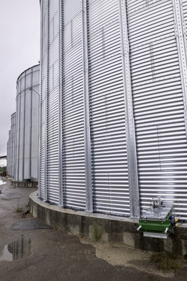Galvanized Steel Silos for Grain Storage Stock Image - Image of tower ...