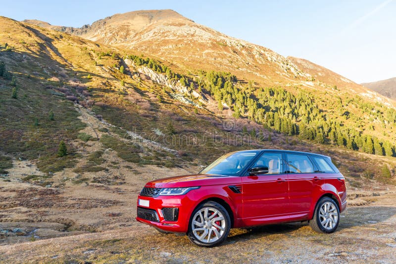 Range Rover Land Rover Suv Rojo Fotografía editorial - Imagen de rojo ...