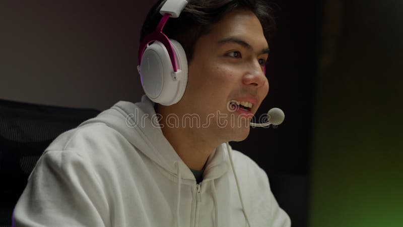 Game Streamer Using Pc Setup Playing Multiplayer First Person Shooter ...