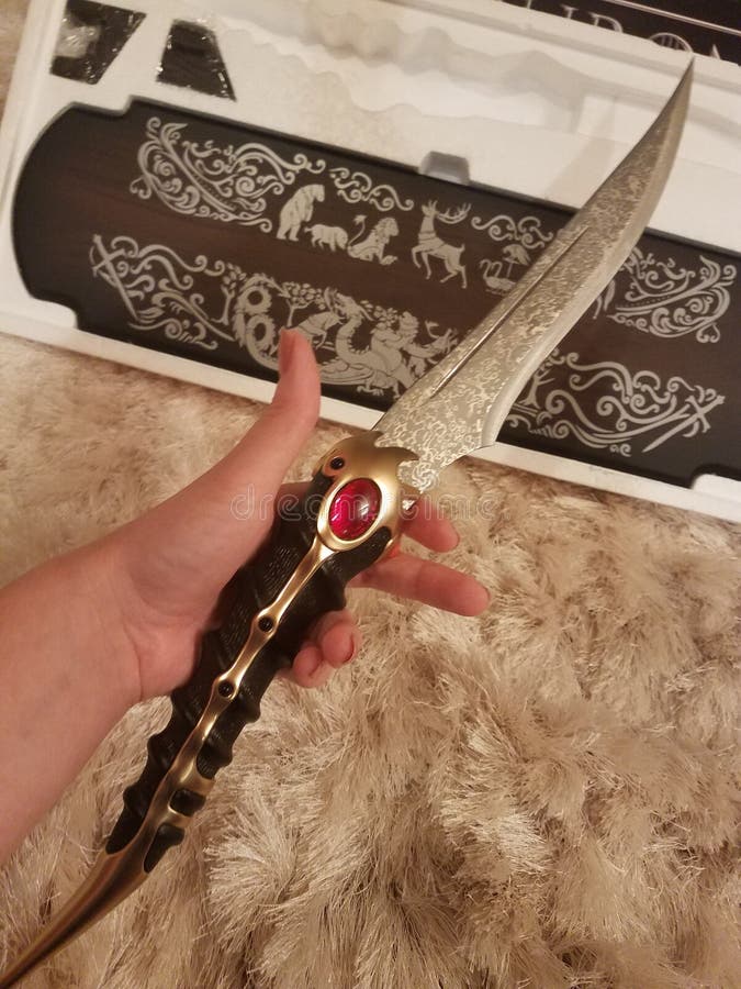 Game of thrones dagger stock image. Image of thrones - 101449071
