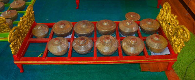 Gamelan Es Un Instrumento Musical Tradicional De La Indonesia ...