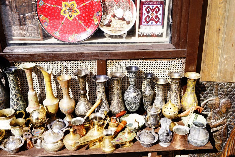 Gamla Kitchenwaremagasin, Tekannor, Kaffeturks, Samovar, Pannor ...