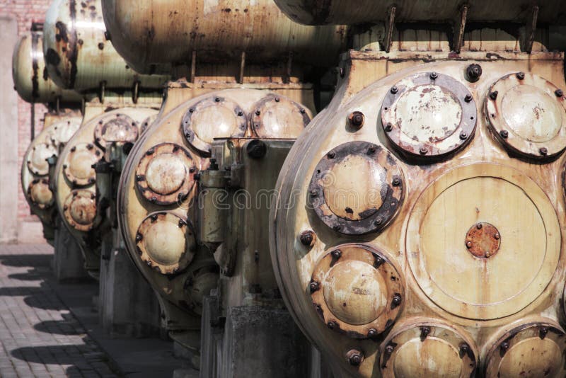 Gamla maskiner fotografering för bildbyråer. Bild av gammalt - 34801357