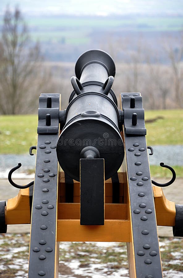 Gammal vapenkanon arkivfoto. Bild av detalj, järn, metall - 195012506