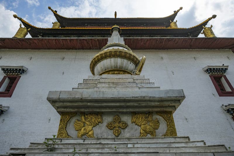 Gandantegchinlen Monastery in Ulaanbaatar, Mongolia Editorial Photo ...