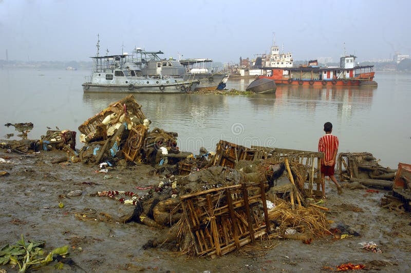 Ganga River Pollution in Kolkata. Editorial Photo - Image of kolkata ...