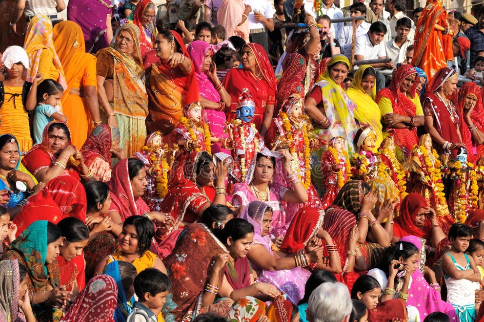 Ganguar Rajasthan editorial stock image. Image of saris - 13492789