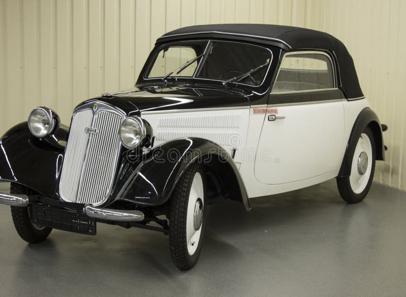 Ganster Car Retro Style in a Museum Editorial Stock Photo - Image of ...