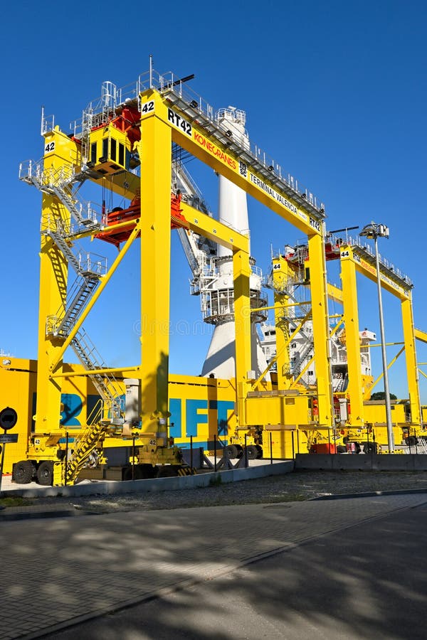 Shipyard Industry Big Ship on Floating Dry Dock Thailand Stock Image ...