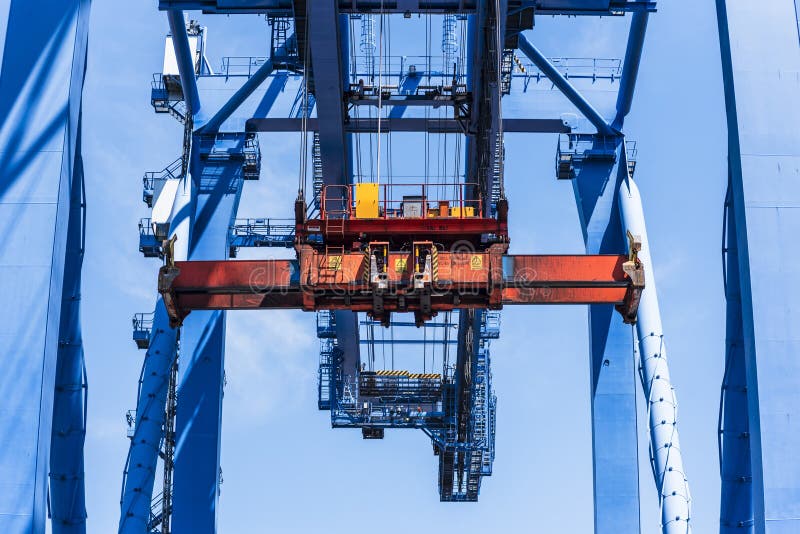 7,823 Gantry Crane Container Terminal Stock Photos - Free & Royalty ...