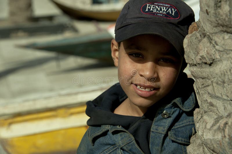 Garçon arabe photographie éditorial. Image du masculin - 46219987