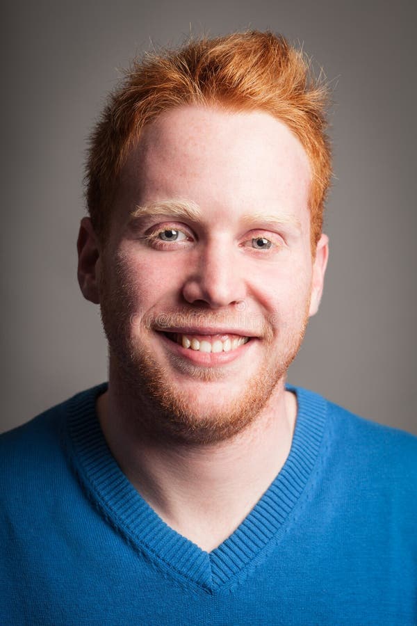 Garçon roux image stock. Image du roux, regarder, adulte - 30874185