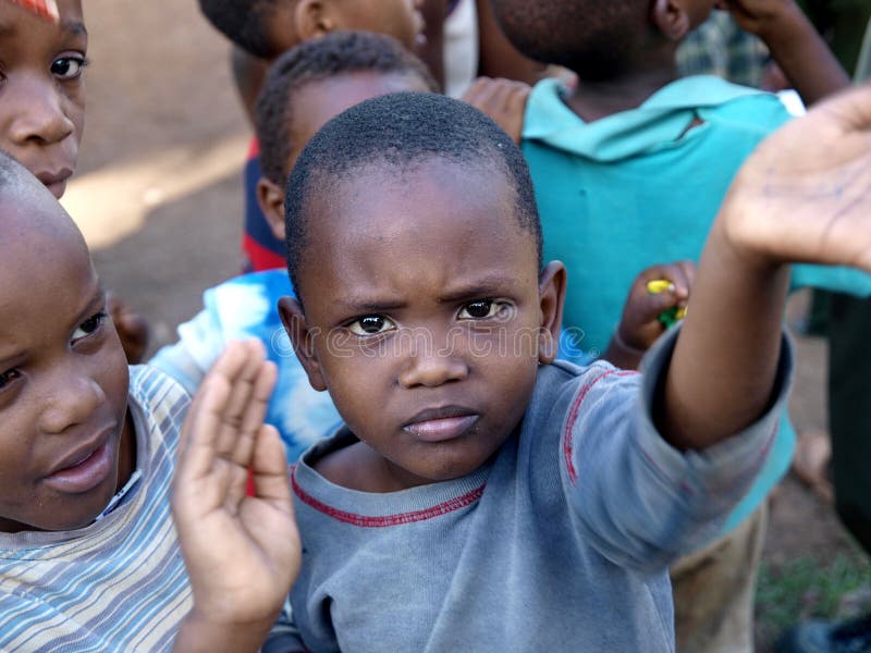 Garçons Orphelins En Afrique Photo éditorial - Image du couleur, beau ...