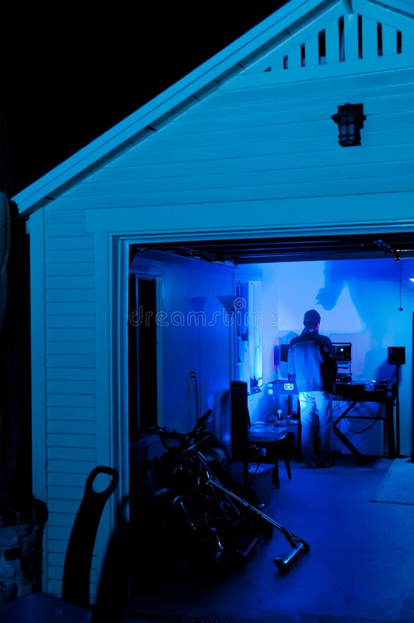 Garage Dj practicing stock image. Image of keyboard, blur - 31375727