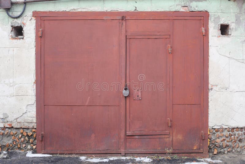 Garage gate stock photo. Image of gate, building, brick - 47723160