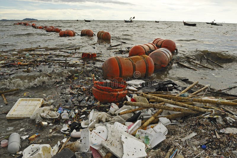 Water Pollution Sea of Garbage in Tondo, Philippines Editorial Photo ...