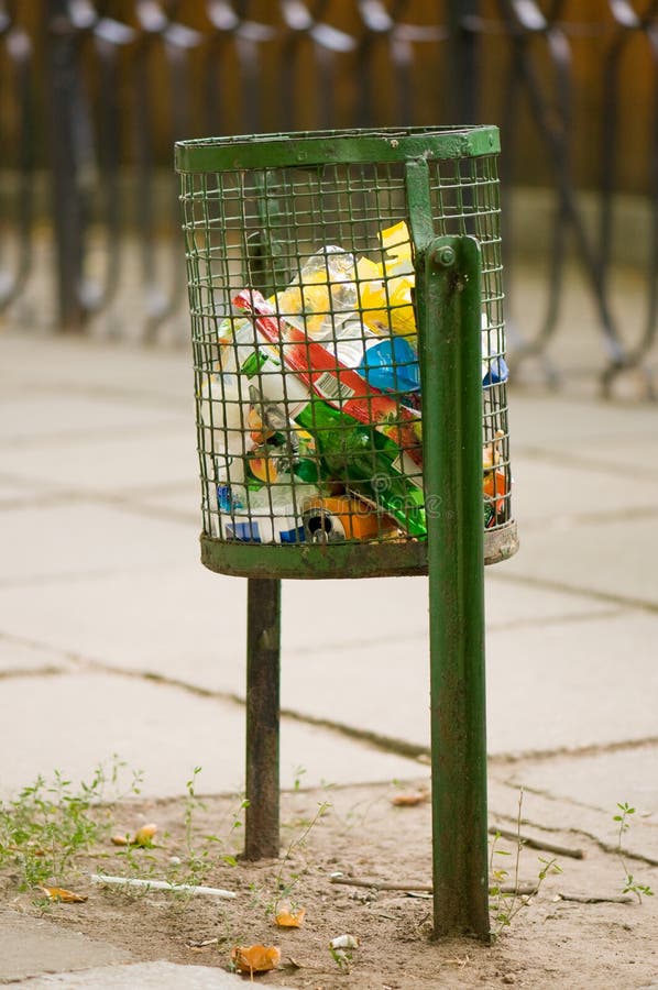 Garbage bin stock image. Image of vertical, unhygienic - 10990095