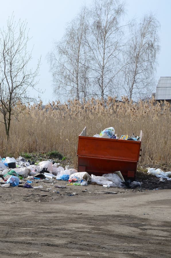 The Garbage Can is Packed with Garbage and Waste. Untimely Remov Stock ...