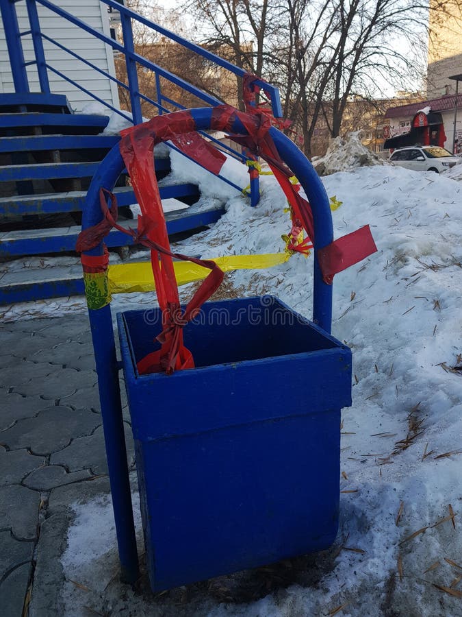 Garbage Can and Uncleaned Stairs in the Snow Stock Image - Image of ...