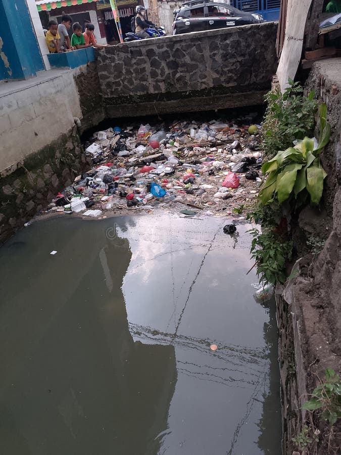 Garbage Carried by Water in Rivers, a Common Sight in Big Cities ...