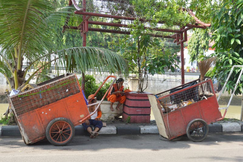 People Pushing Cart Mountain Stock Photos - Free & Royalty-Free Stock ...