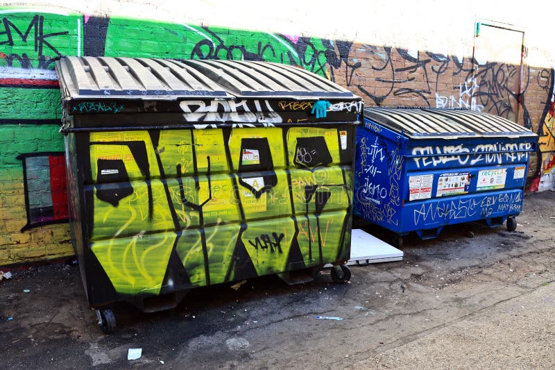 110 Mural Container Painting Stock Photos - Free & Royalty-Free Stock ...