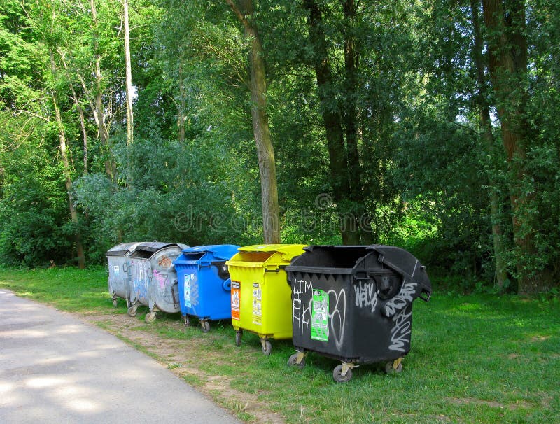 Garbage Containers with Unsorted Trash. Rubbish and Trash Bags Lying ...