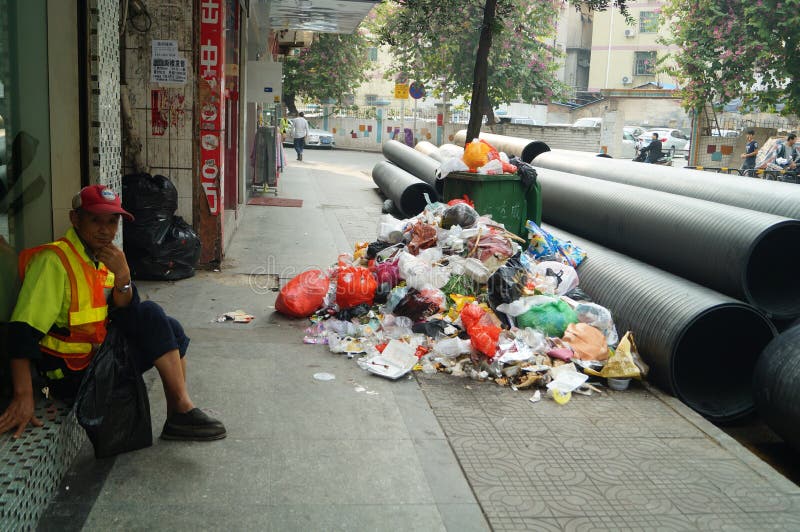 Garbage everywhere editorial stock photo. Image of city - 47063523