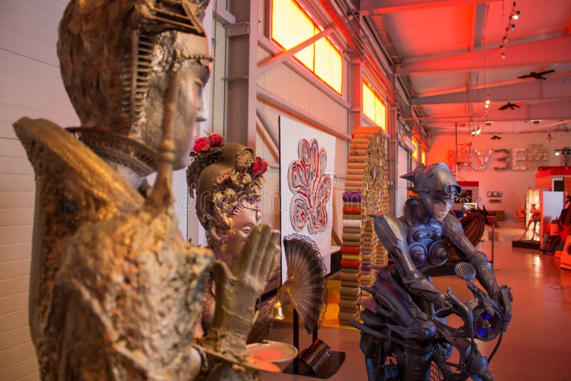 GARBAGE MUSEUM `MU-MU`, RUSSIA - OCTOBER 2016: Exhibits of the Museum ...