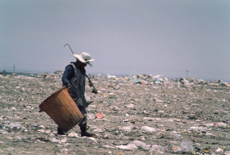 Mexico City Garbage Picker editorial stock image. Image of scrounge ...