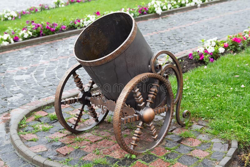 2,478 Dustbin Design Images Stock Photos - Free & Royalty-Free Stock ...