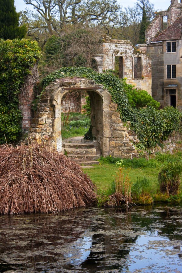 Garden archway stock image. Image of water, building - 52136017